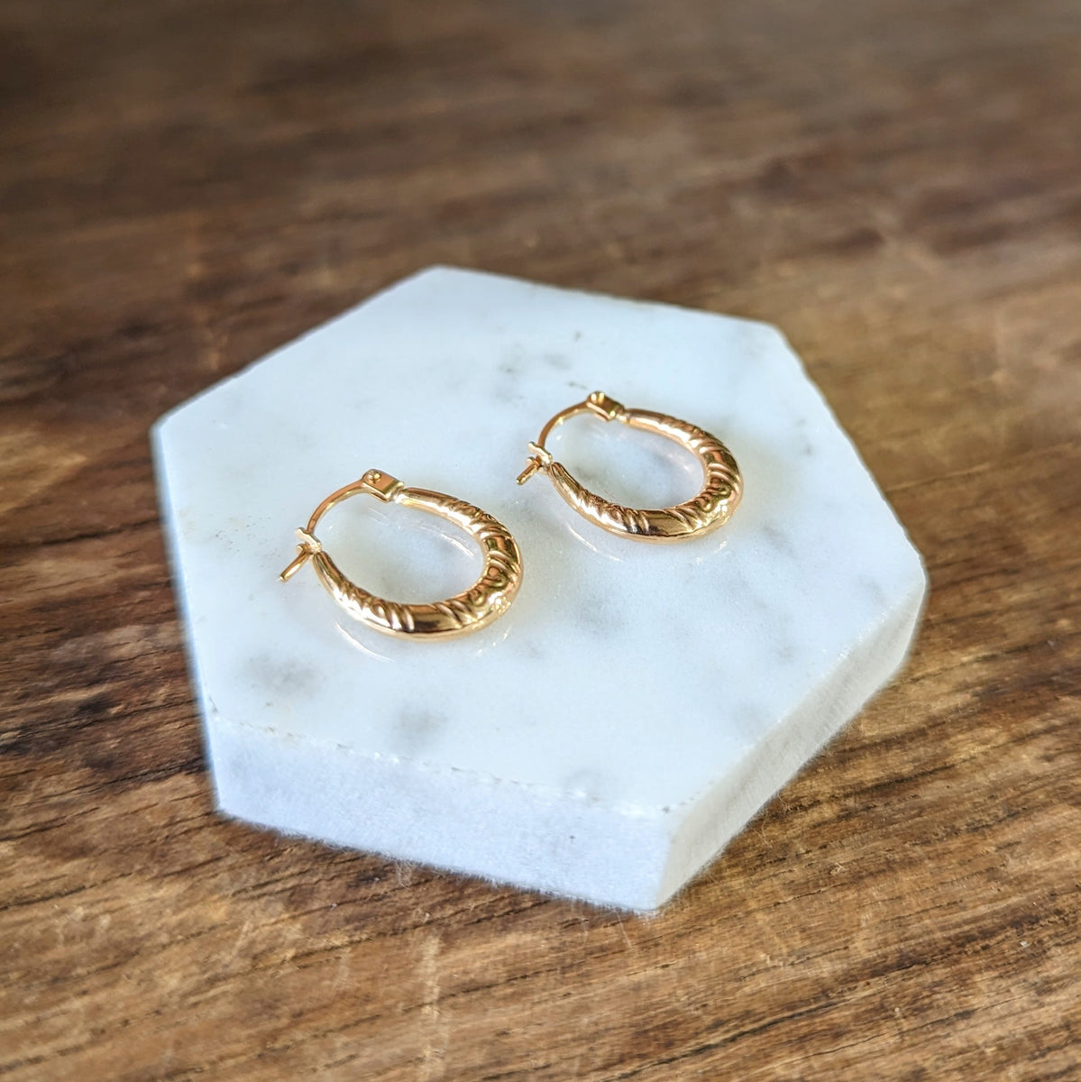 Oval Patterned Hoop Earrings 9ct Yellow Gold – Second Empire Jewellers